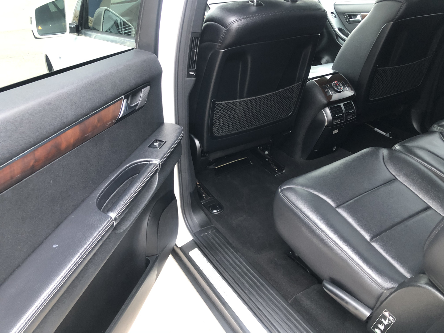 2011 Mercedes-Benz R-Class R350 BlueTEC w/ 3rd Row - Karmann Fine Cars