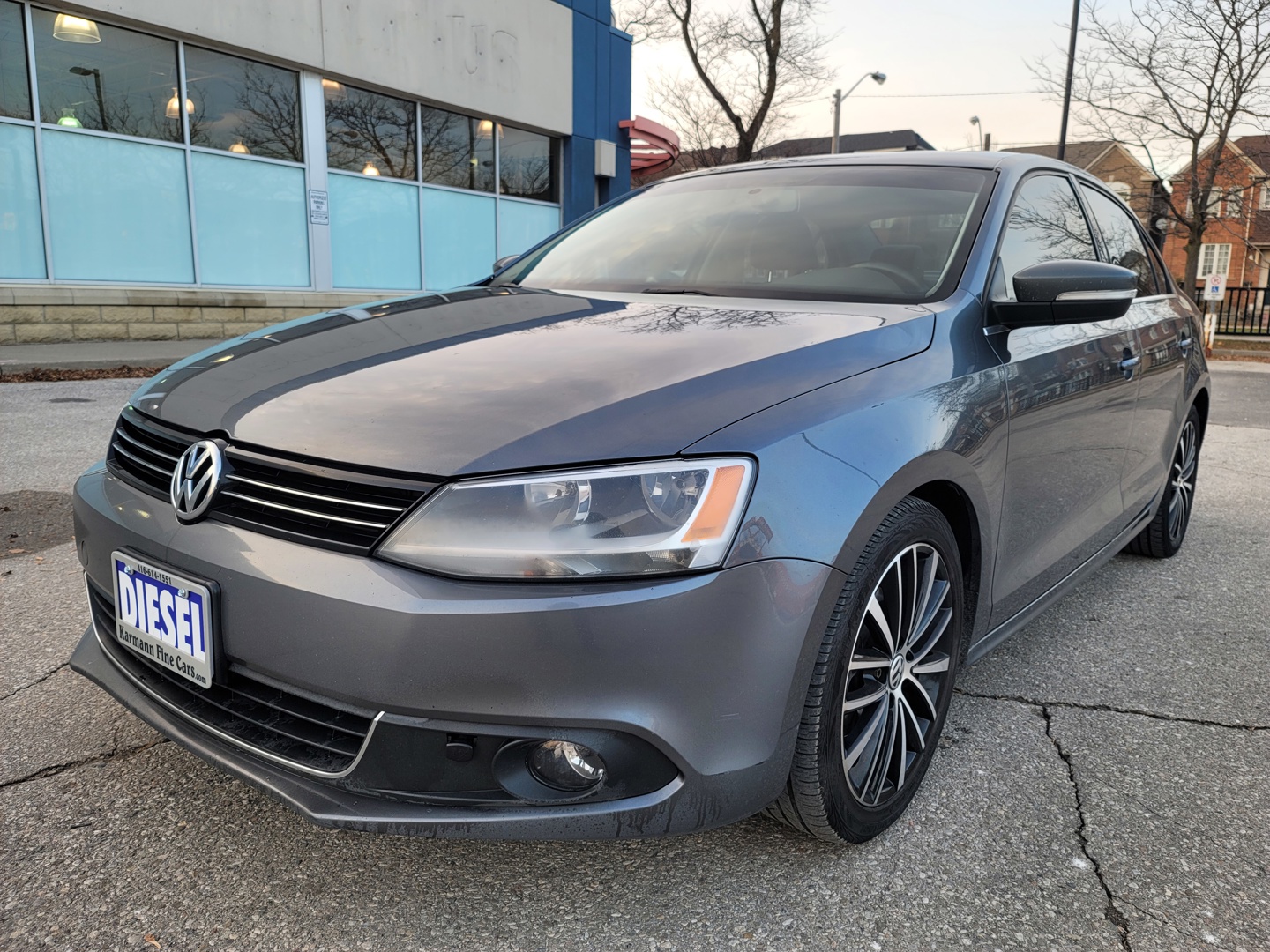 2014 Volkswagen Jetta TDI Highline - Karmann Fine Cars