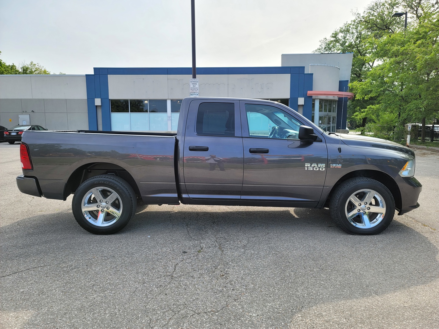 2017 RAM 1500 Express Quad Cab 4WD - Karmann Fine Cars