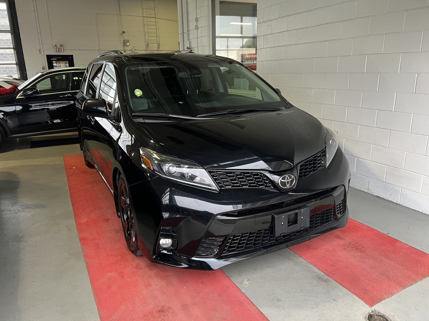 2020 Toyota Sienna SE Leather| One Owner| Accident Free - RSA Motors
