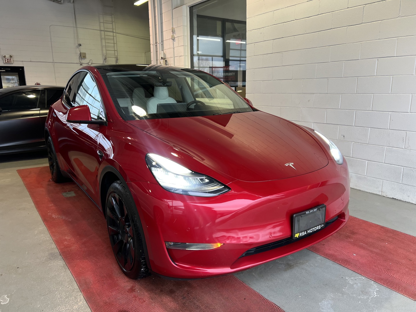 2021﻿ ﻿Tesla﻿ ﻿Model Y﻿ ﻿Long Range AWD﻿ - RSA Motors