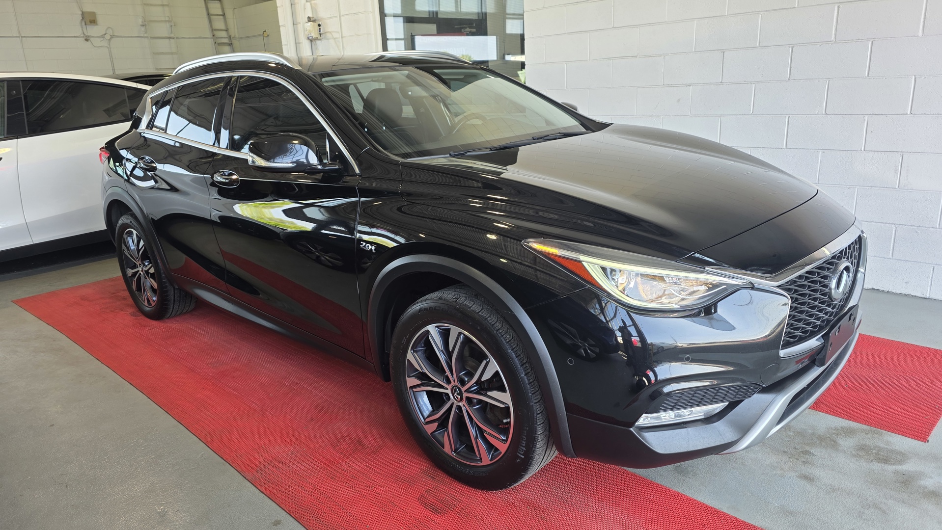 2018 Infiniti QX30 Luxury AWD - RSA Motors